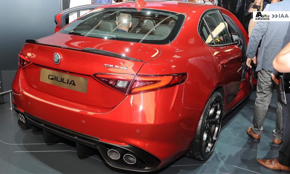 Alfa Romeo Giulia officieel snelste sedan ooit over de Nürburgring ...