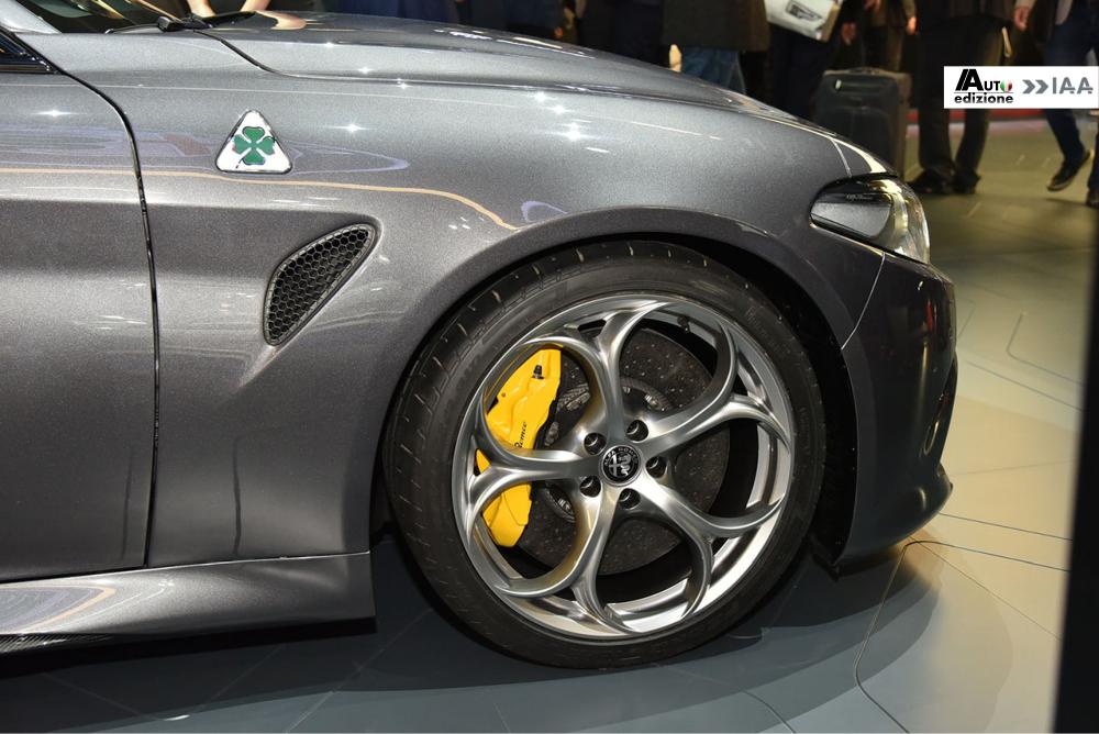 Alfa Romeo Giulia officieel snelste sedan ooit over de Nürburgring ...