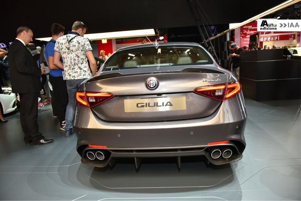 Alfa Romeo Giulia officieel snelste sedan ooit over de Nürburgring ...